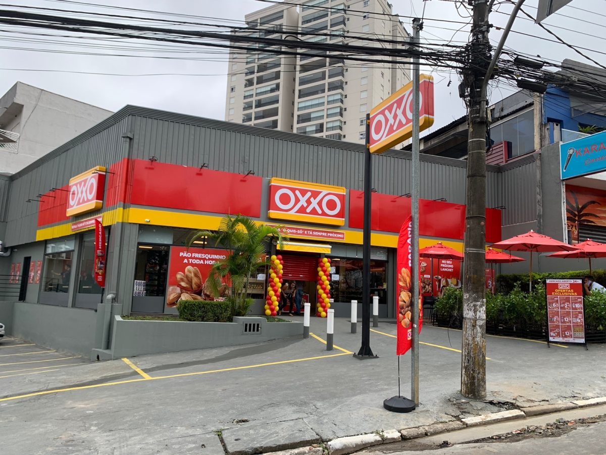 OXXO surpreende com a rápida expansão - SuperHiper