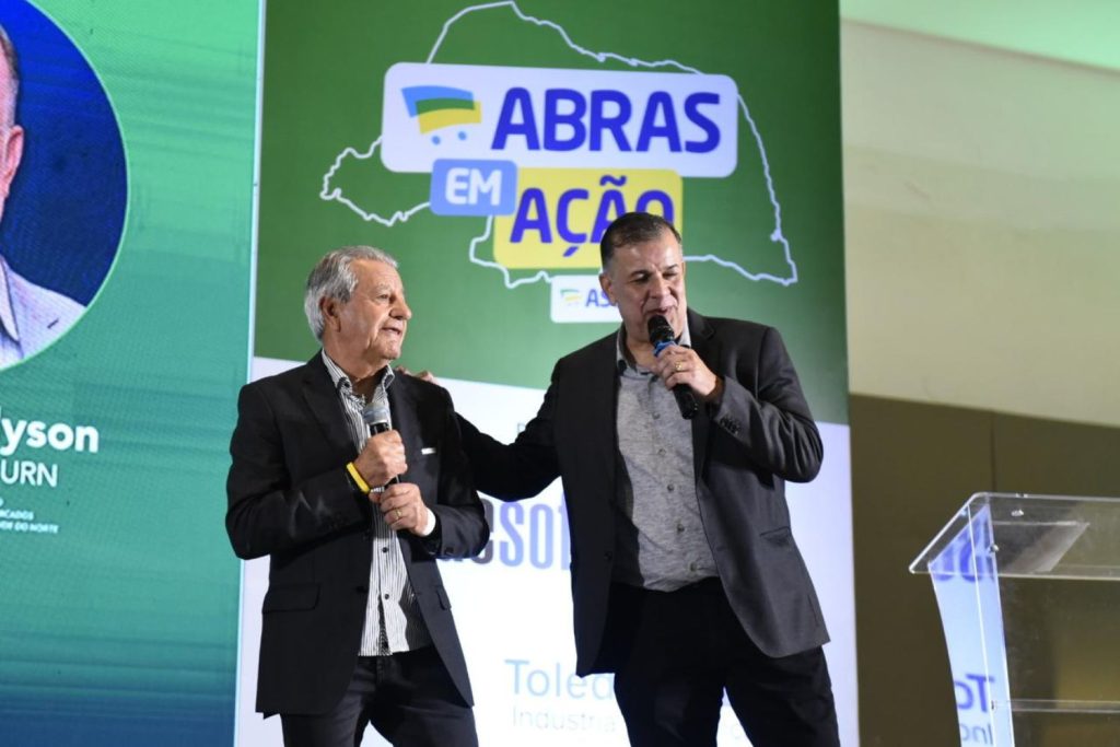 Grupo Koch inaugura duas lojas em Santa Catarina - SuperHiper