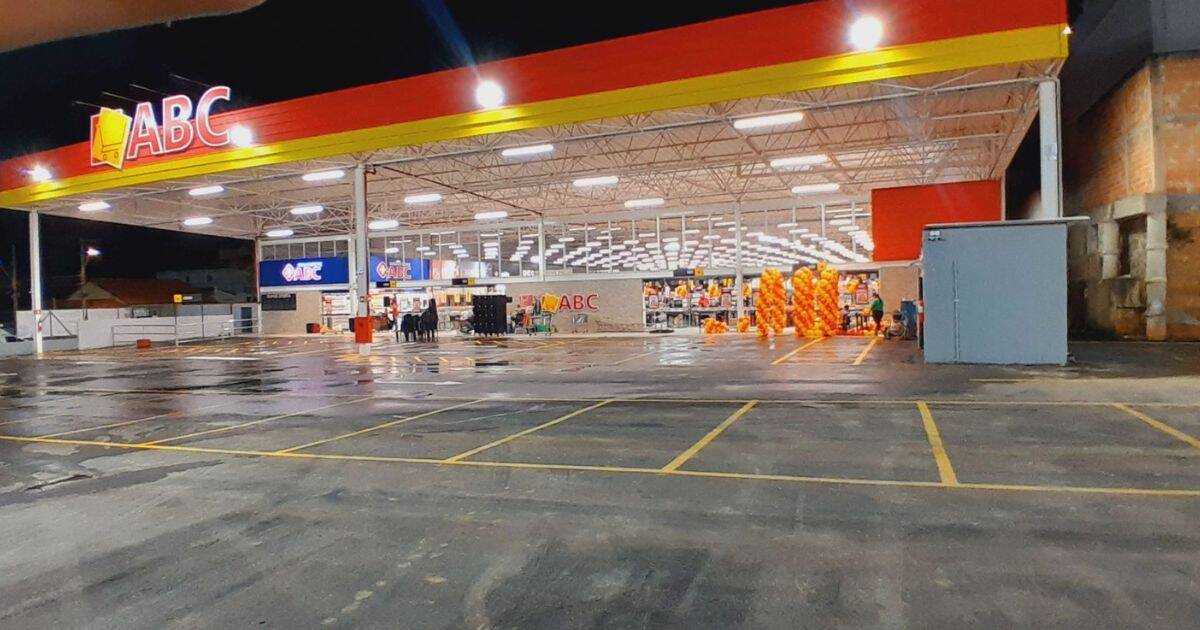 Grupo ABC inaugura hipermercado em Bambuí - SuperHiper